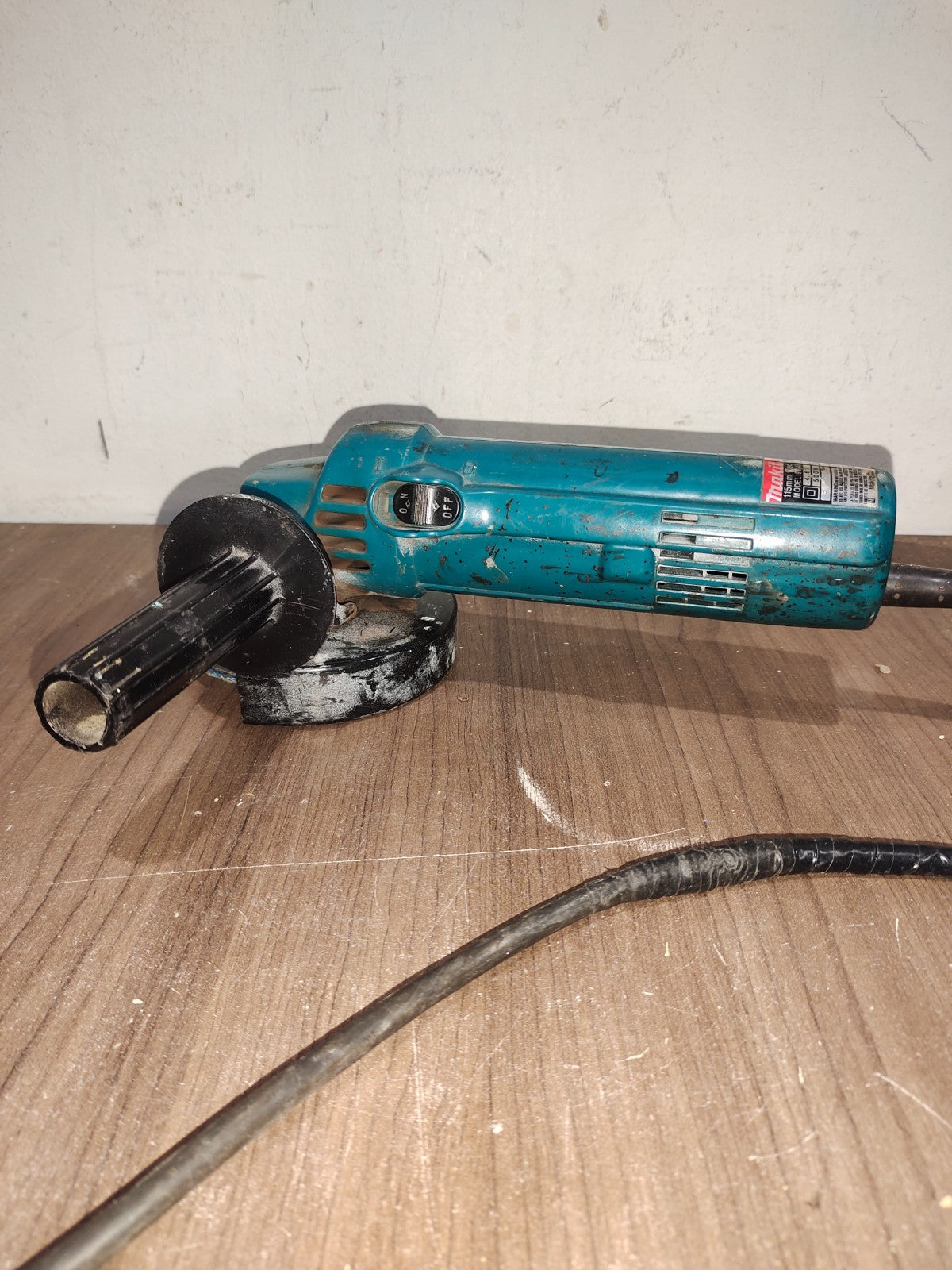 Makita 4" 125mm Disc Grinder Model No. 9514BH Corded High Rpm Power To ...