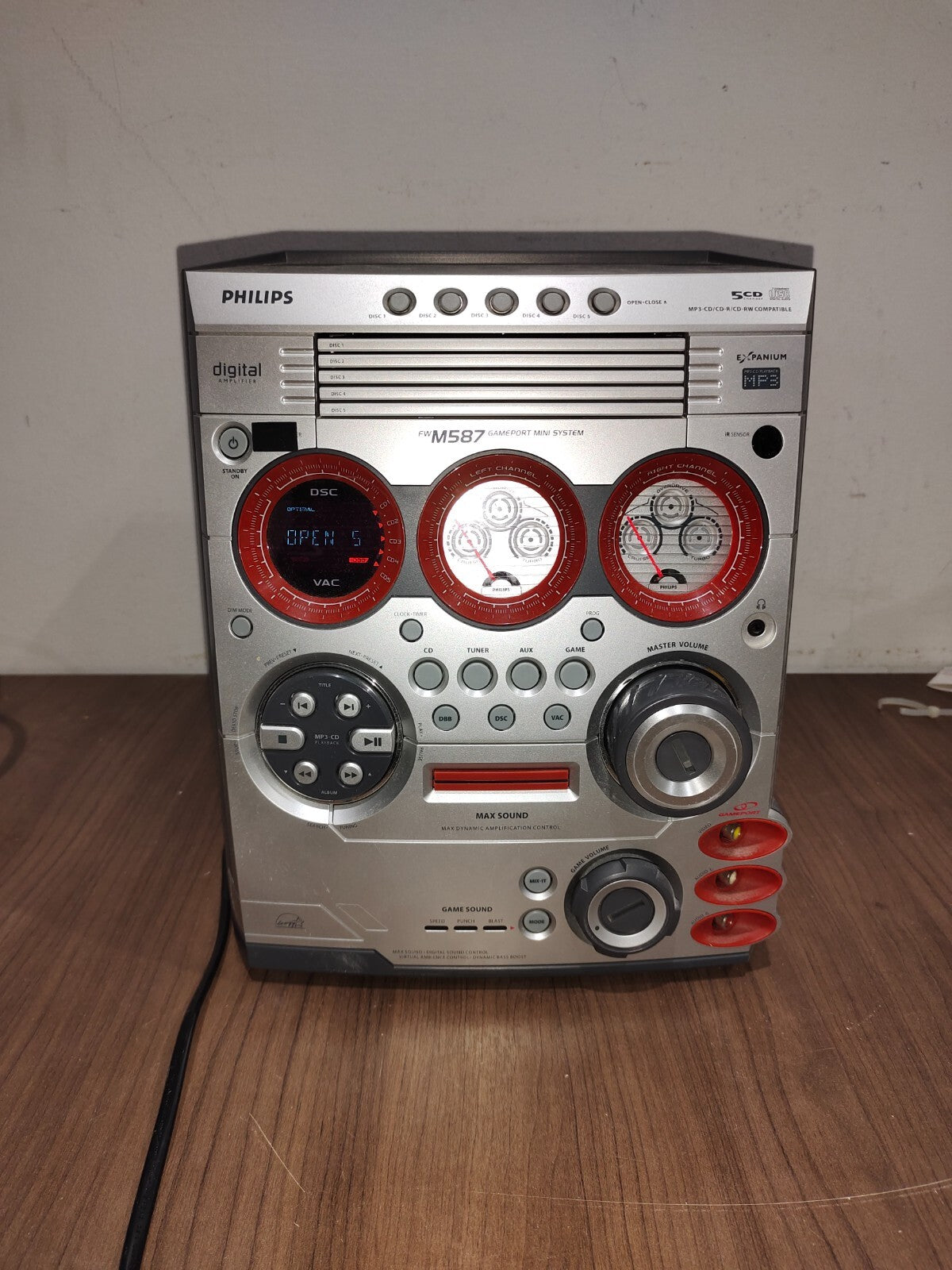 PHILIPS FWM587 GAMEPORT MINI SYSTEM, Gaming Stereo System CD Player ...