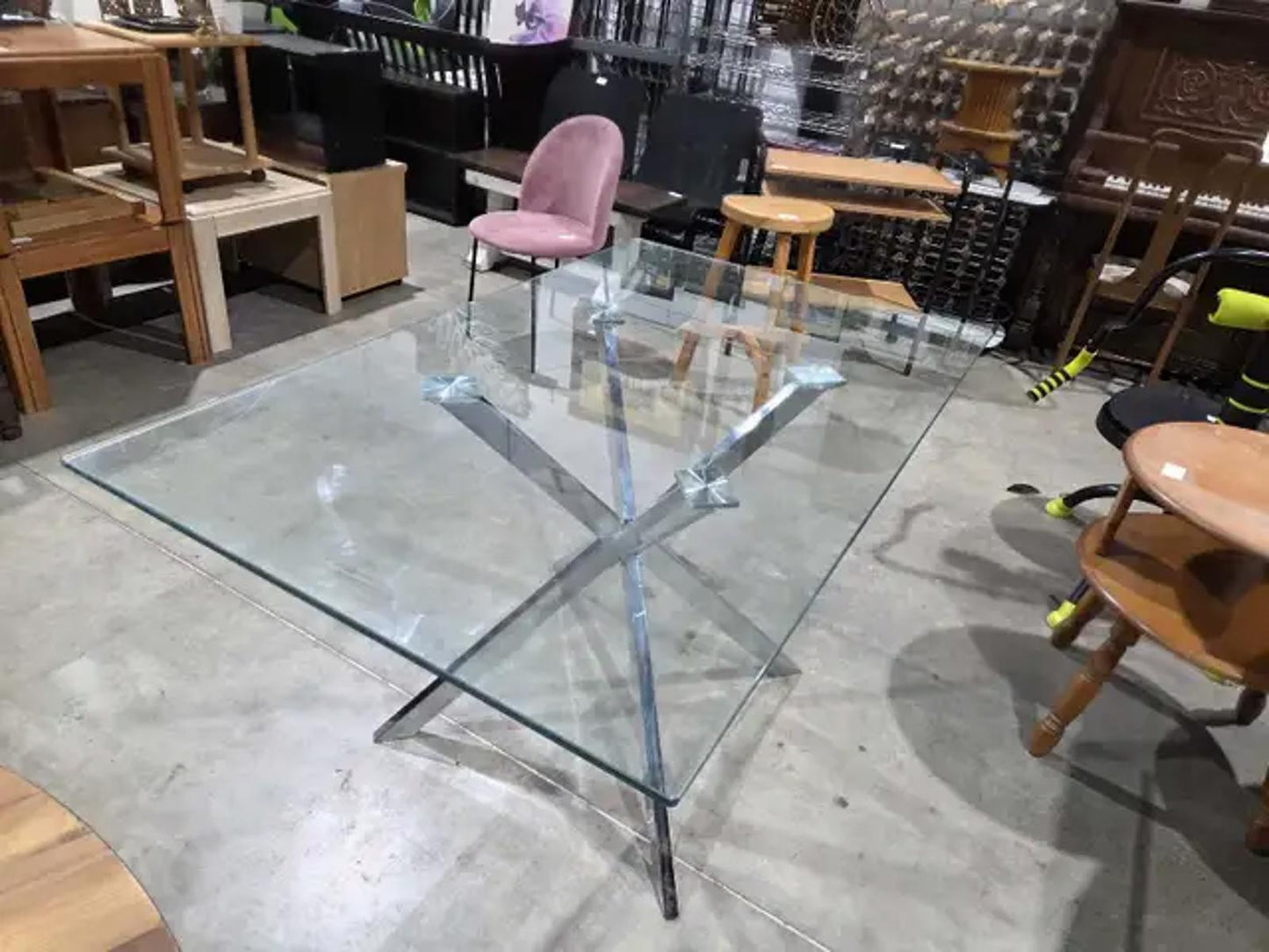 Glass/Chrome Dining Table – Rebound Centre